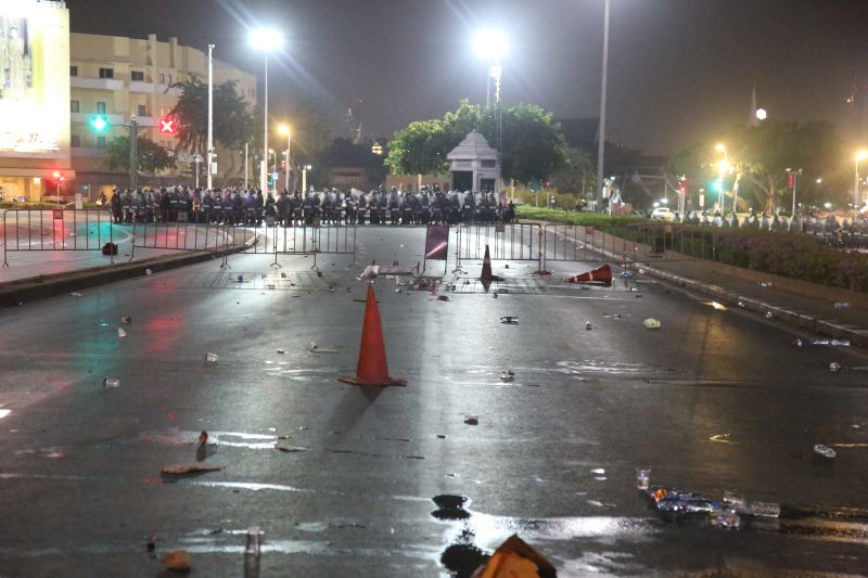 32 people injured as pro-democracy protesters, police clash