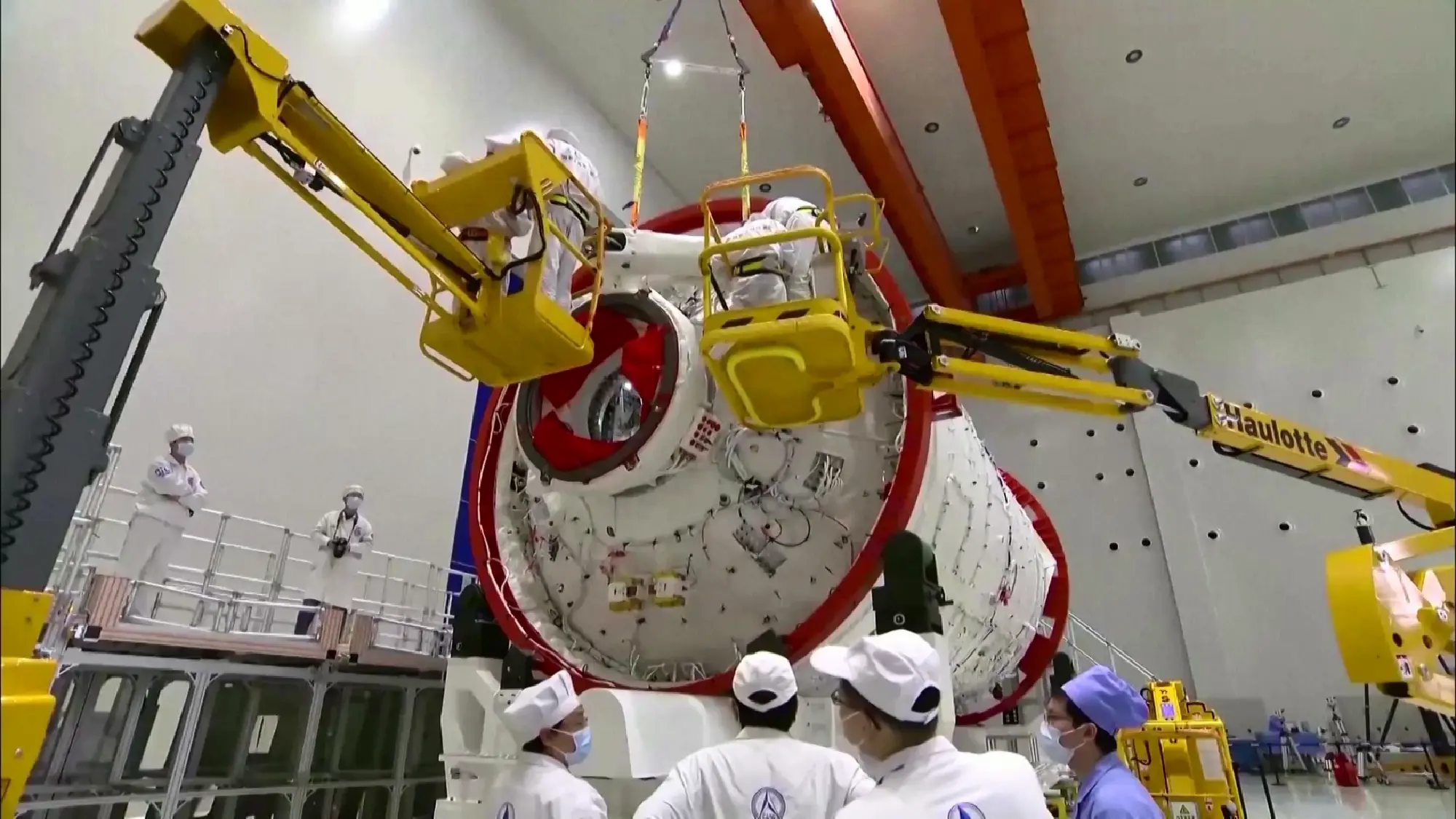 China's Wentian lab module docks with Tianhe core module combination