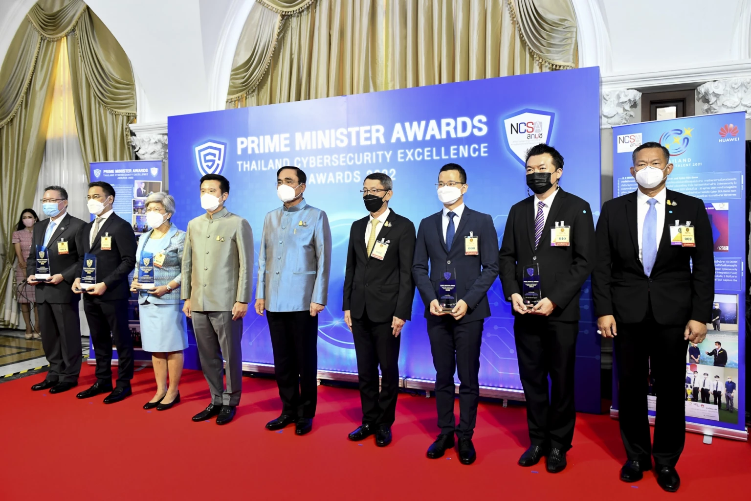 Thai PM grants ‘Thailand Cybersecurity Excellence Award 2022’ to Huawei Thailand’s CEO ...