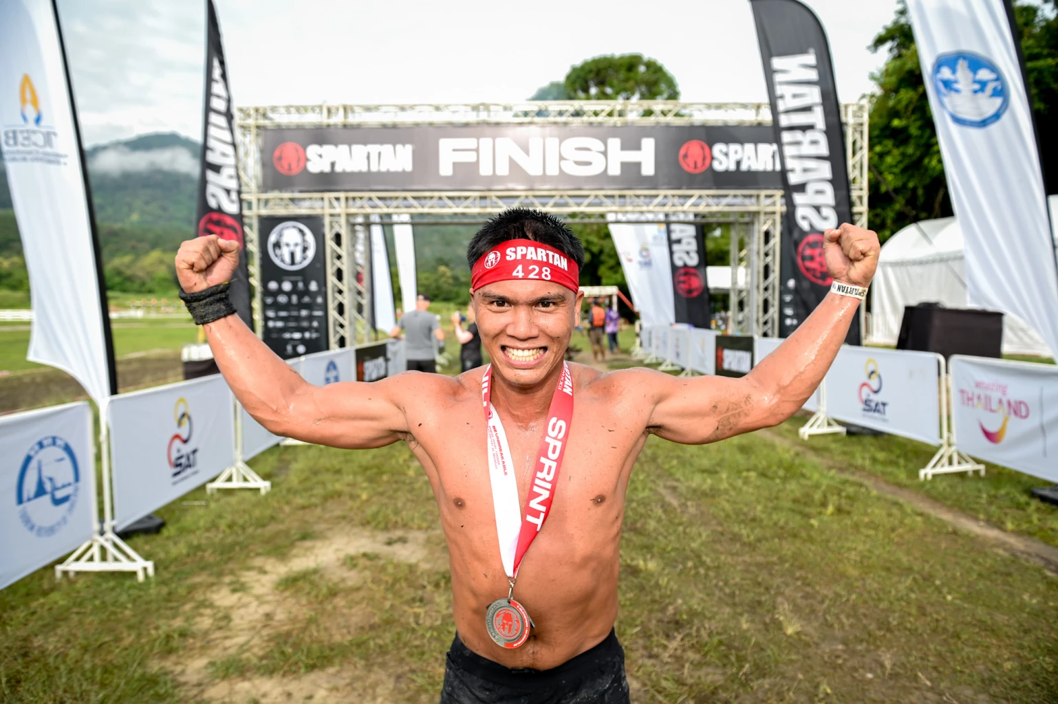 Two Filipino racers win the Spartan Sprint race in Chiang Mai