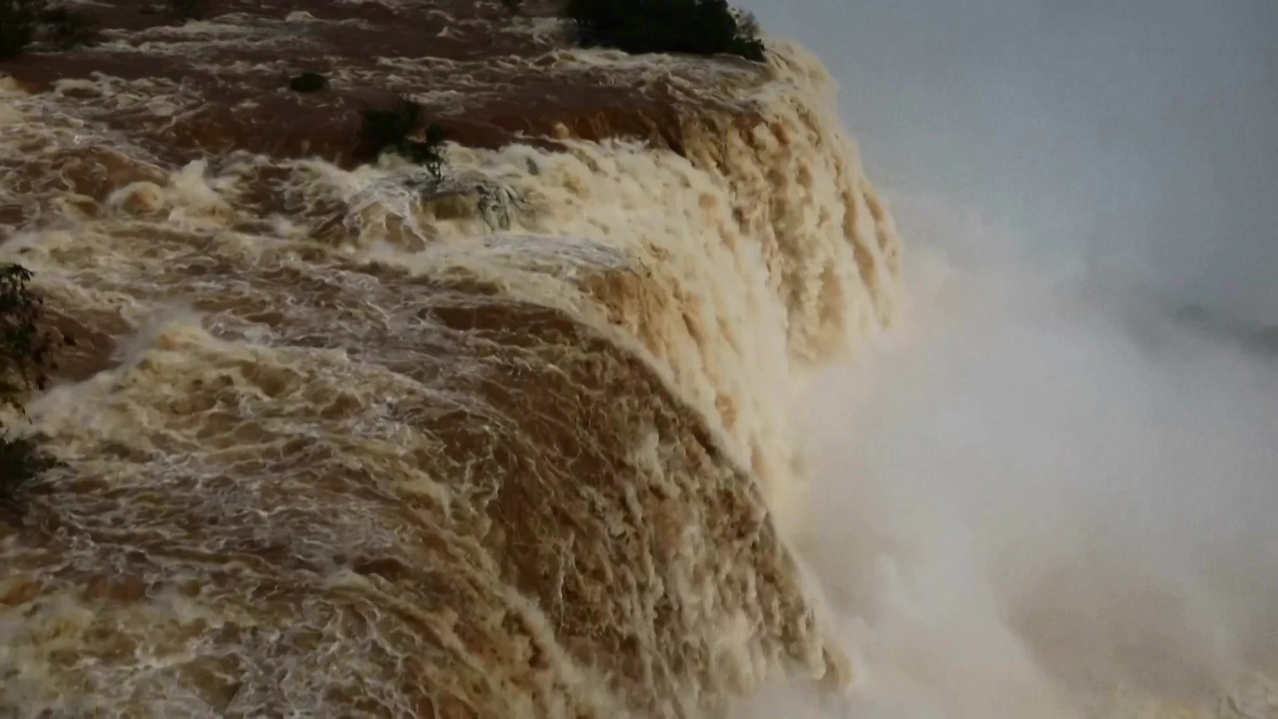 World’s largest waterfall surges back to life after drought
