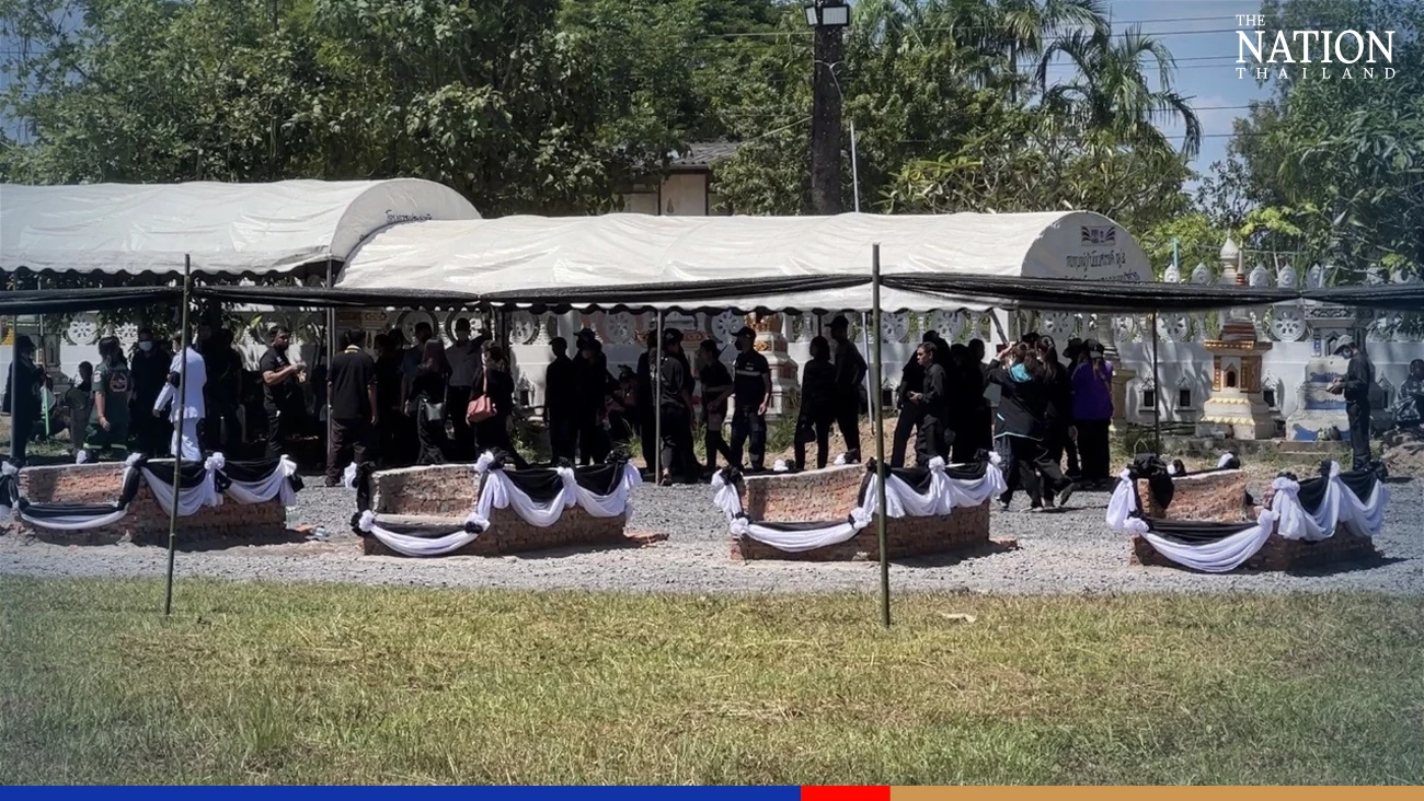 Wat Rat Samakkhi crowded for final farewell to child victims