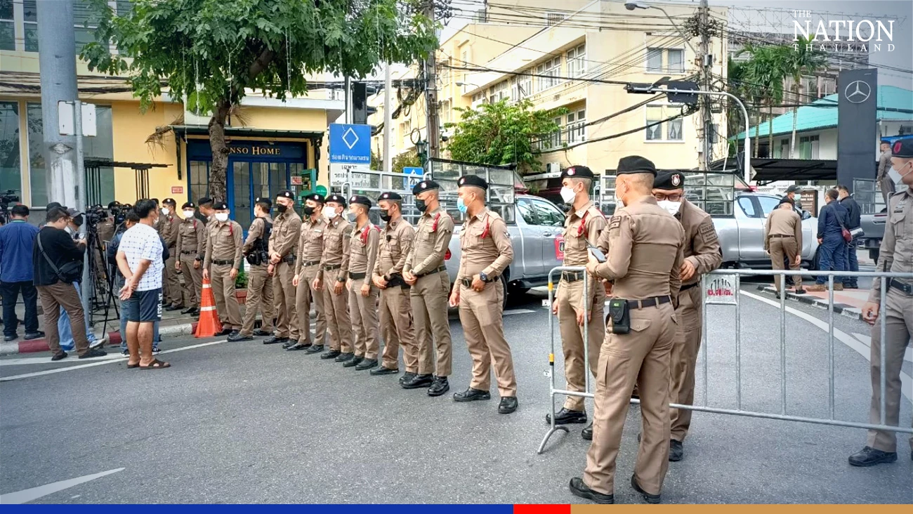 Police chief warns media to stay away from protest clashes