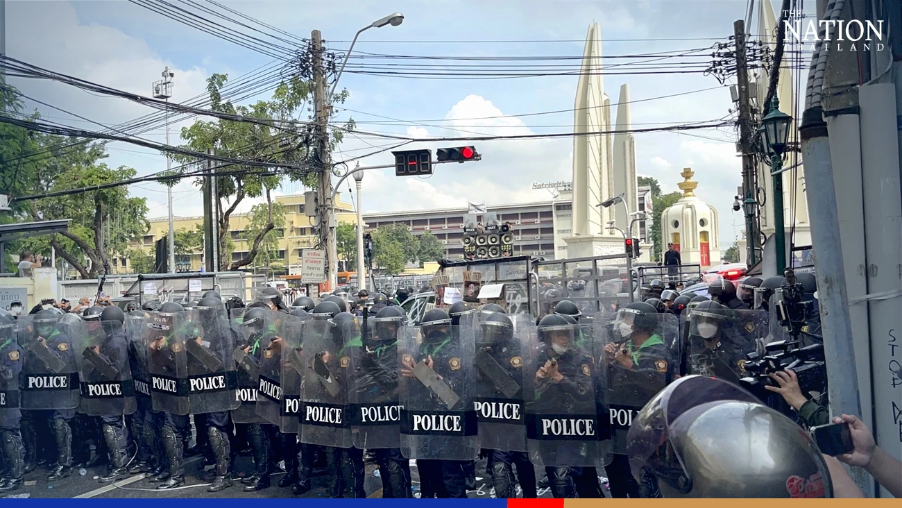 Police chief warns media to stay away from protest clashes