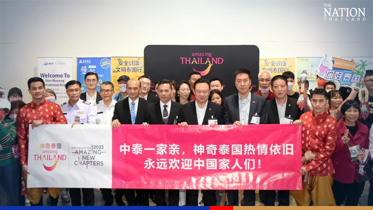 Grand welcome, souvenirs for Thailand's first Chinese tour groups