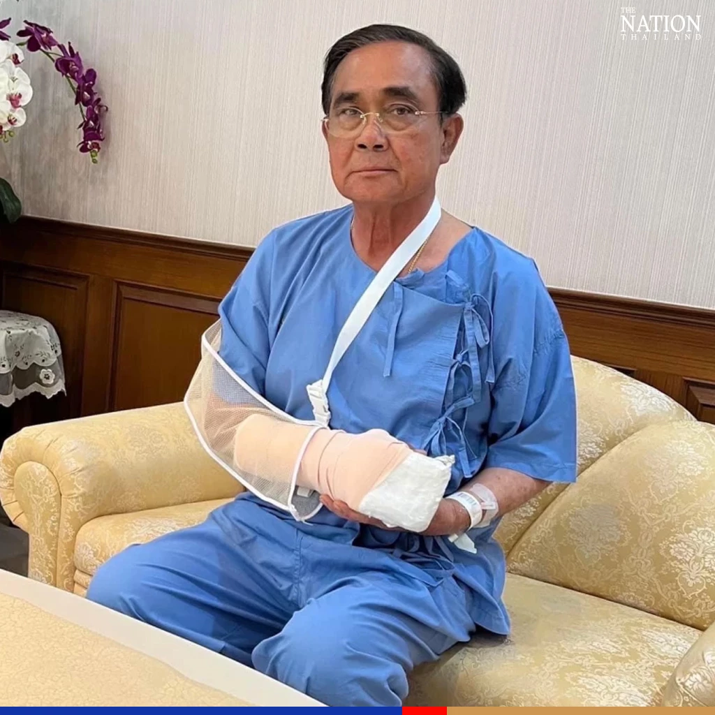 Jurin sends get-well messages as Prayut hospitalised with swollen hand