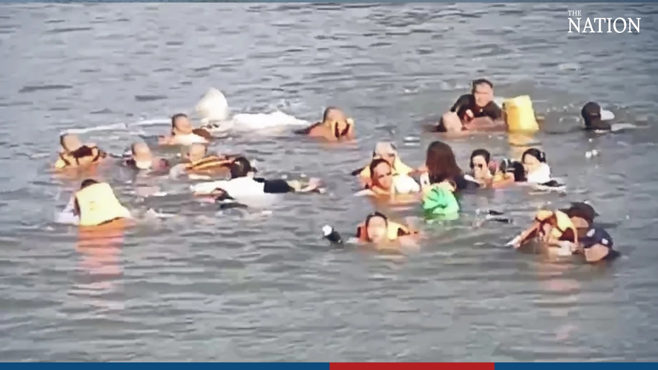 22 people rescued from three sinking boats on Mekong River