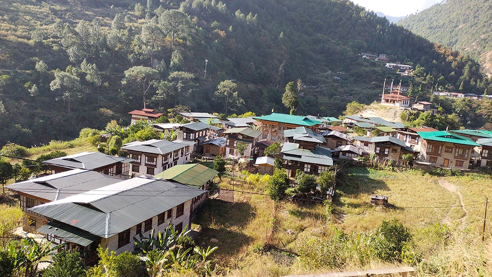 Sithar Lhamo, oldest weaver of Khoma