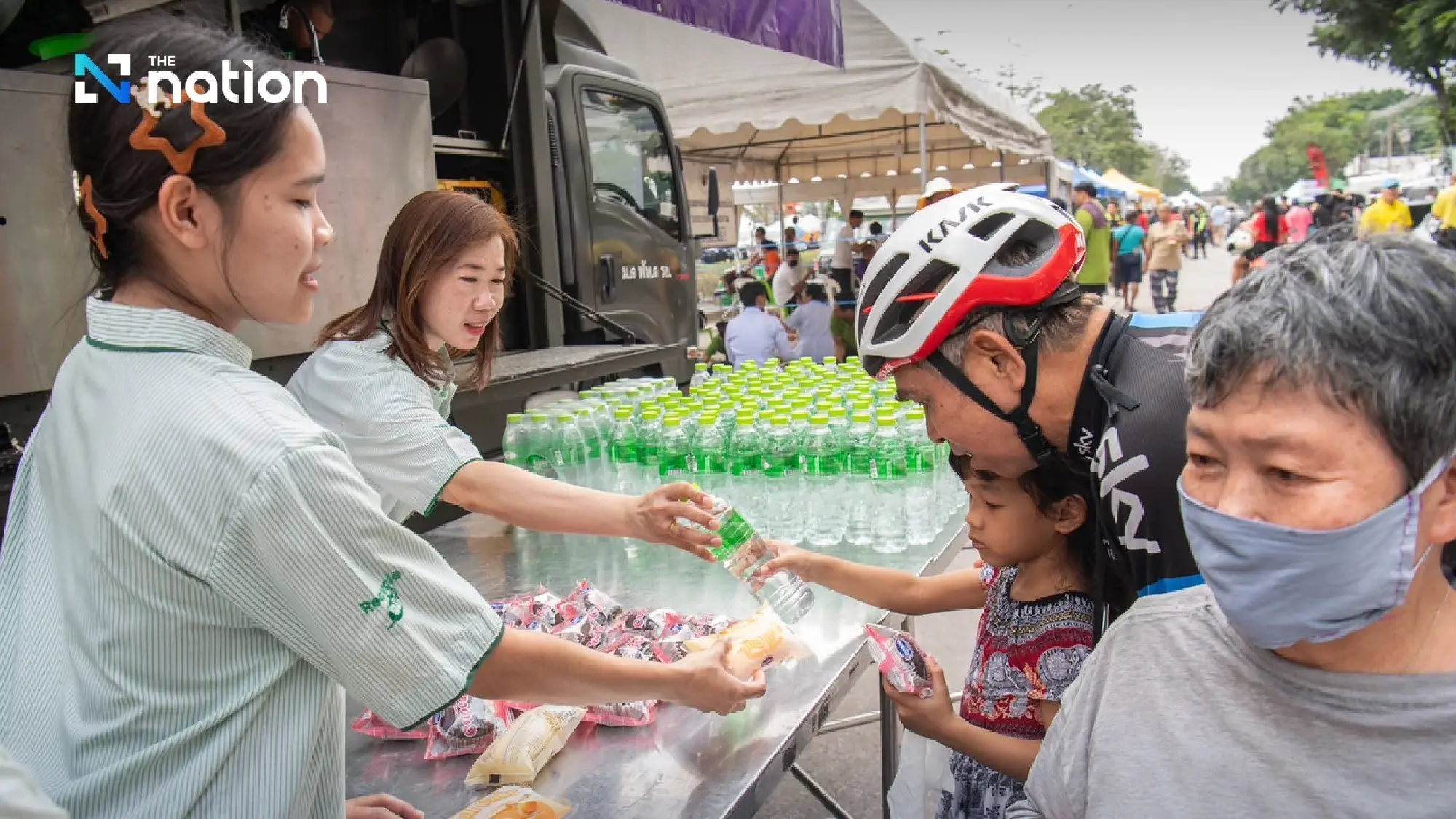 CP Group’s Senior Chairman Dhanin leads colleagues in paying respects to earthquake victims in ...