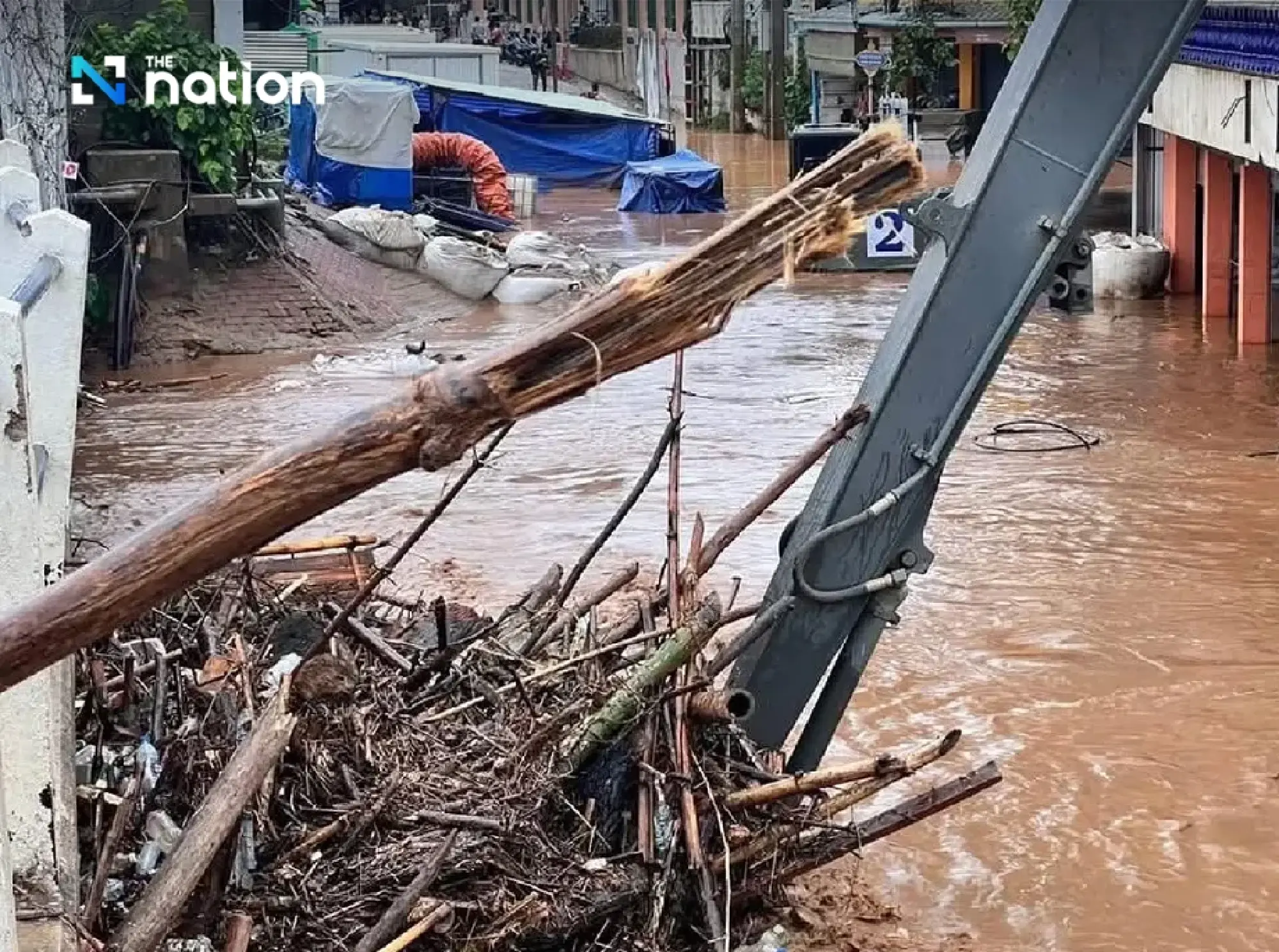 Mae Sai flooding: Military reinforces flood barriers, clears debris under Thai-Myanmar ...