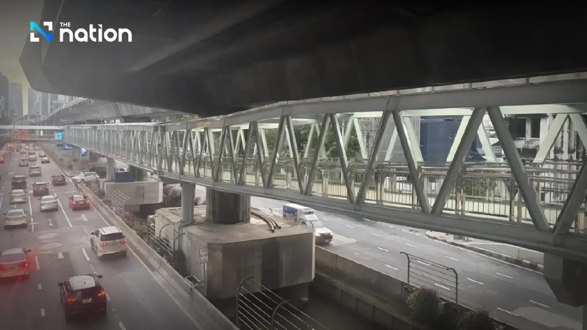 BTS Surasak-Bangkok Christian Skywalk opens ahead of schedule, easing Sathorn traffic