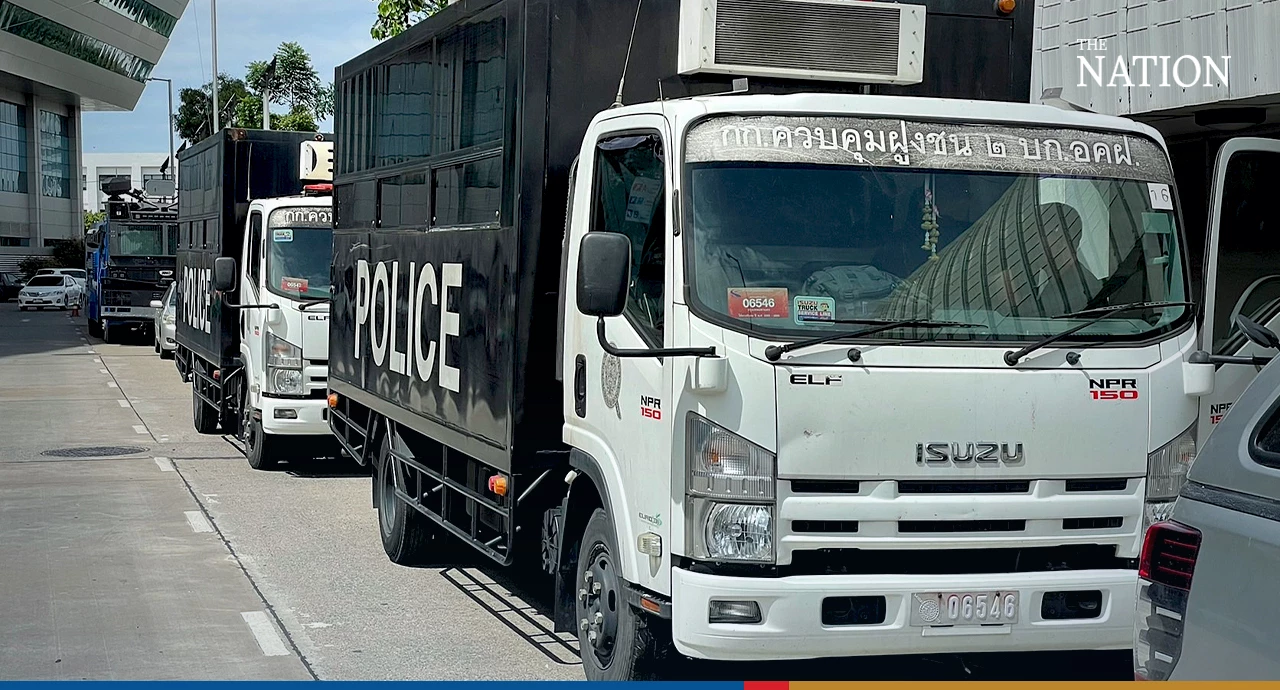 Group urges court to ‘save democracy’, drop cases against Pita, Move Forward