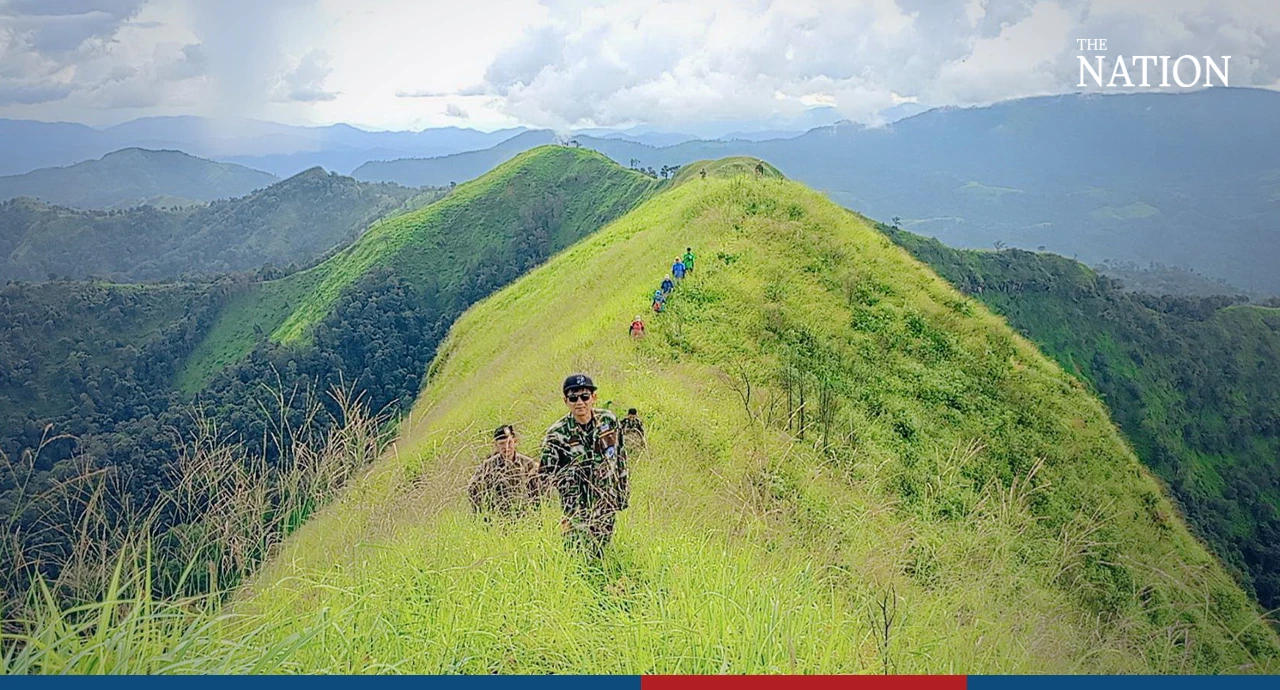 Kanchanaburi reopens 8km mountain track for winter trek by tourists