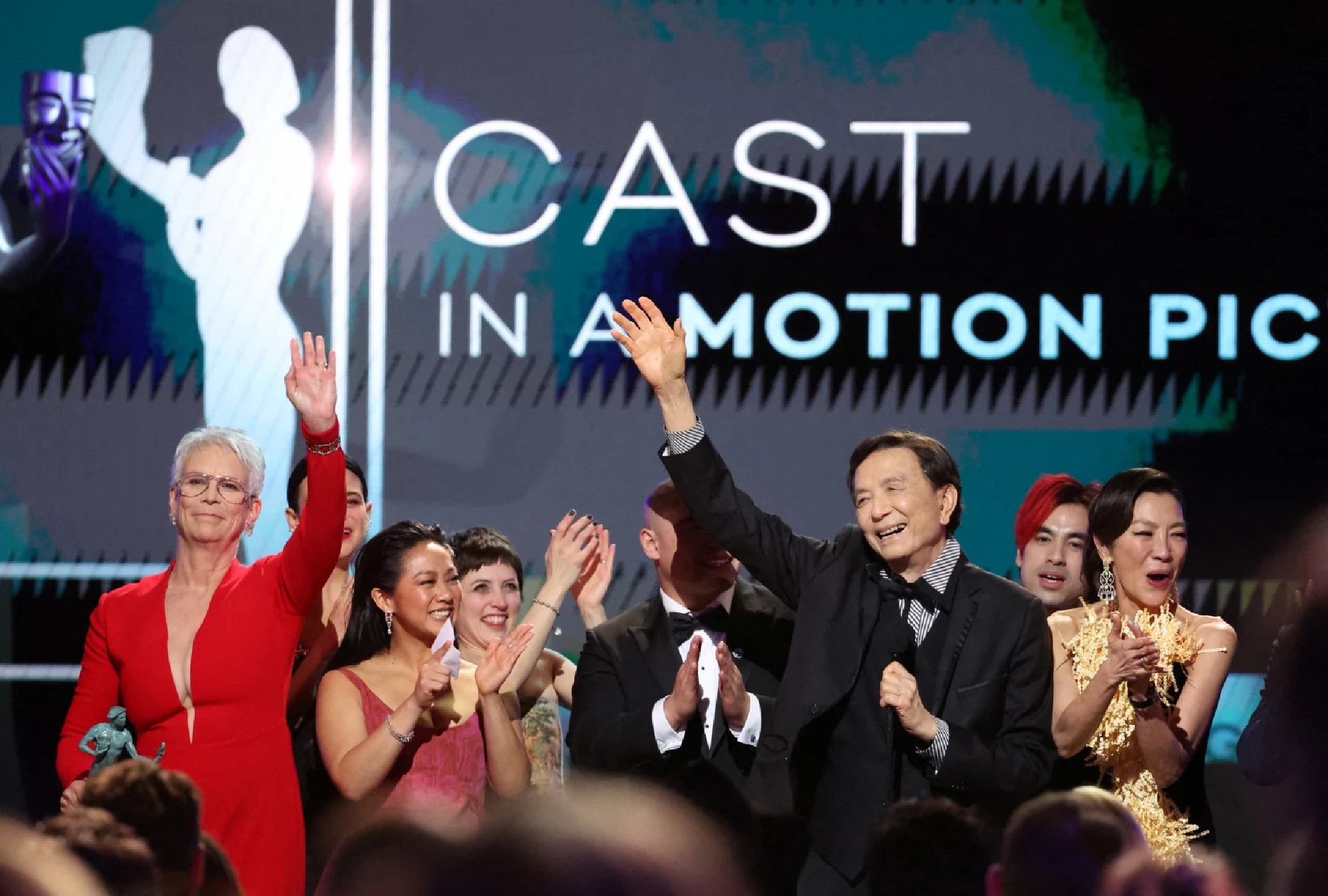 'Everything Everywhere' dominates SAG honours, setting stage for Oscars