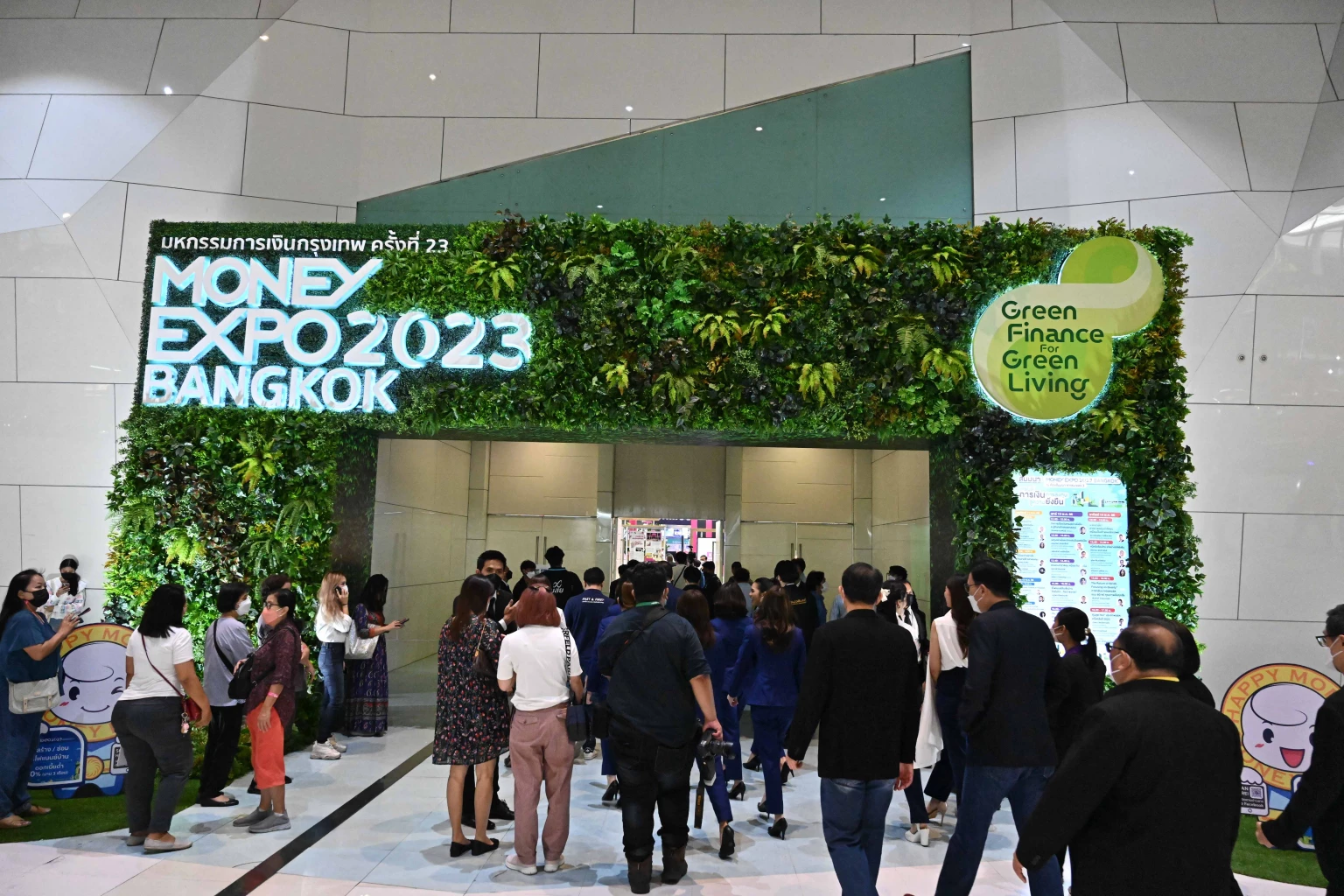 Hot deals on offer at Money Expo 2023 Bangkok