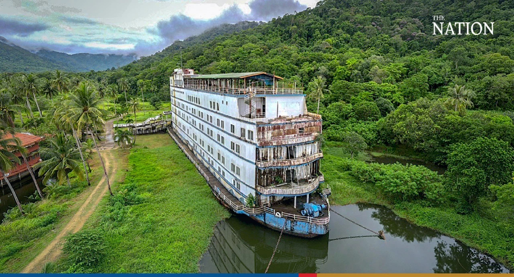 Thailand’s Koh Chang offers “haunted” experience in abandoned ship-hotel