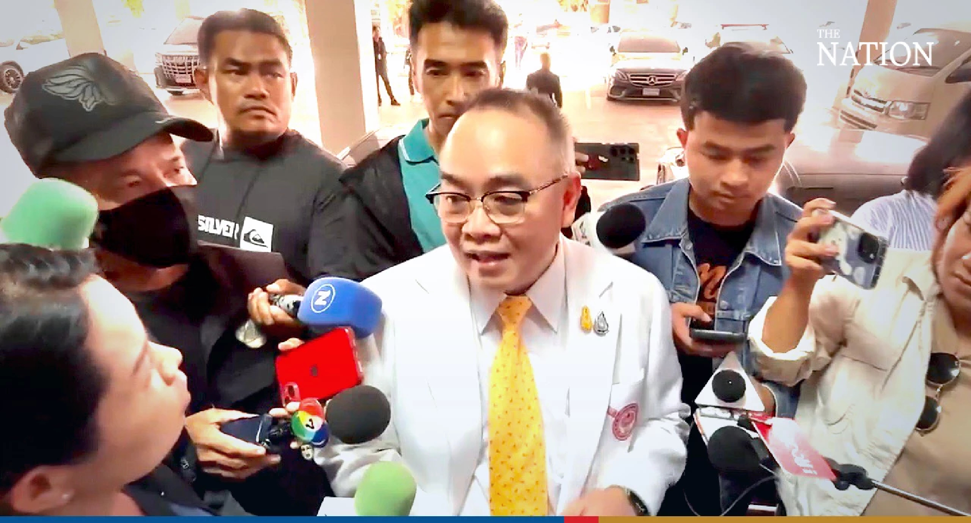 Thai Pakdee Party dismisses royal pardon, insists Thaksin be punished over lese majeste